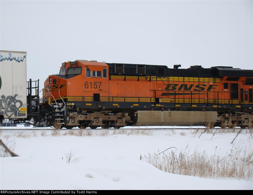 BNSF 6157